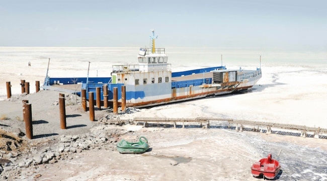 İran'da bulunan Urmiye Gölü kuruyor - Kurabaz